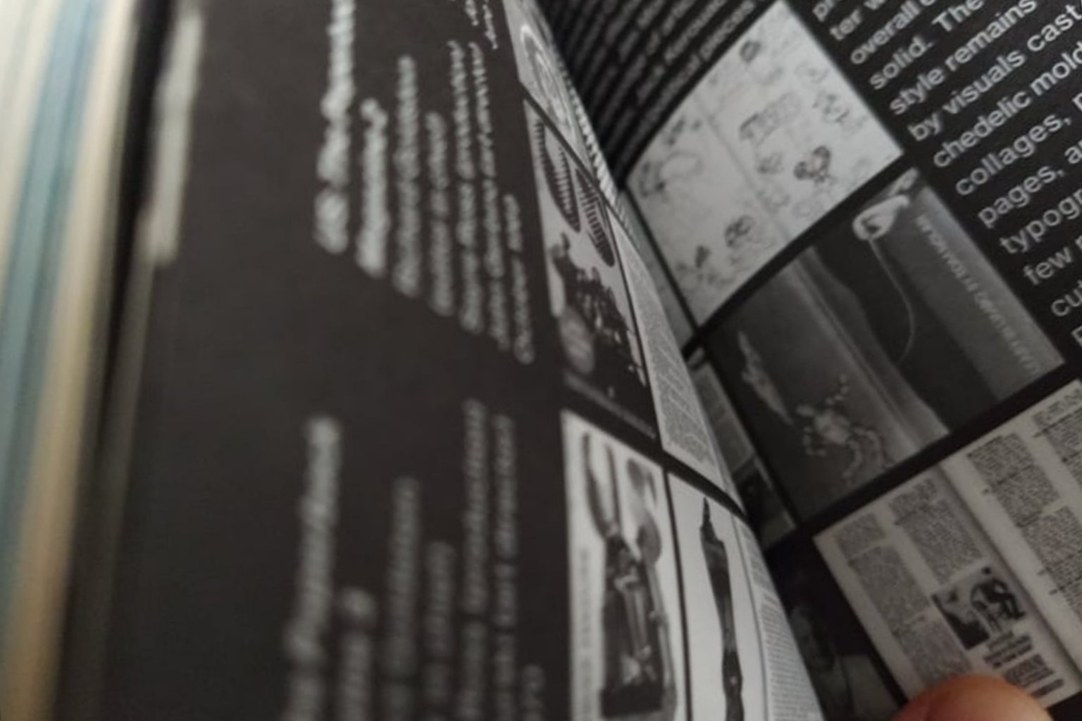 The Electric Information Age Book – Design Público